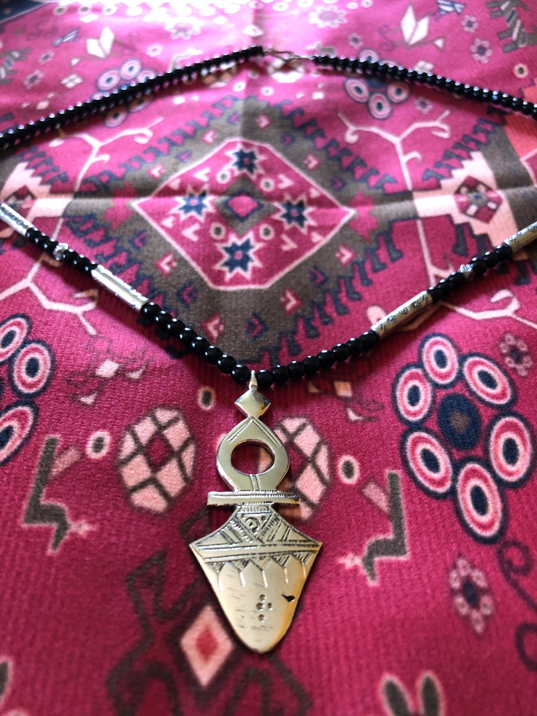 Tuareg Amazigh cruz de PLATA/Brújula en un collar de ónix 'Bagazen ...
