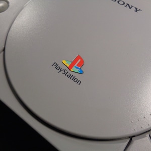 Playstation 1 Label / Aufkleber / Sticker / Badge / Logo 1.95cm X 1 ...