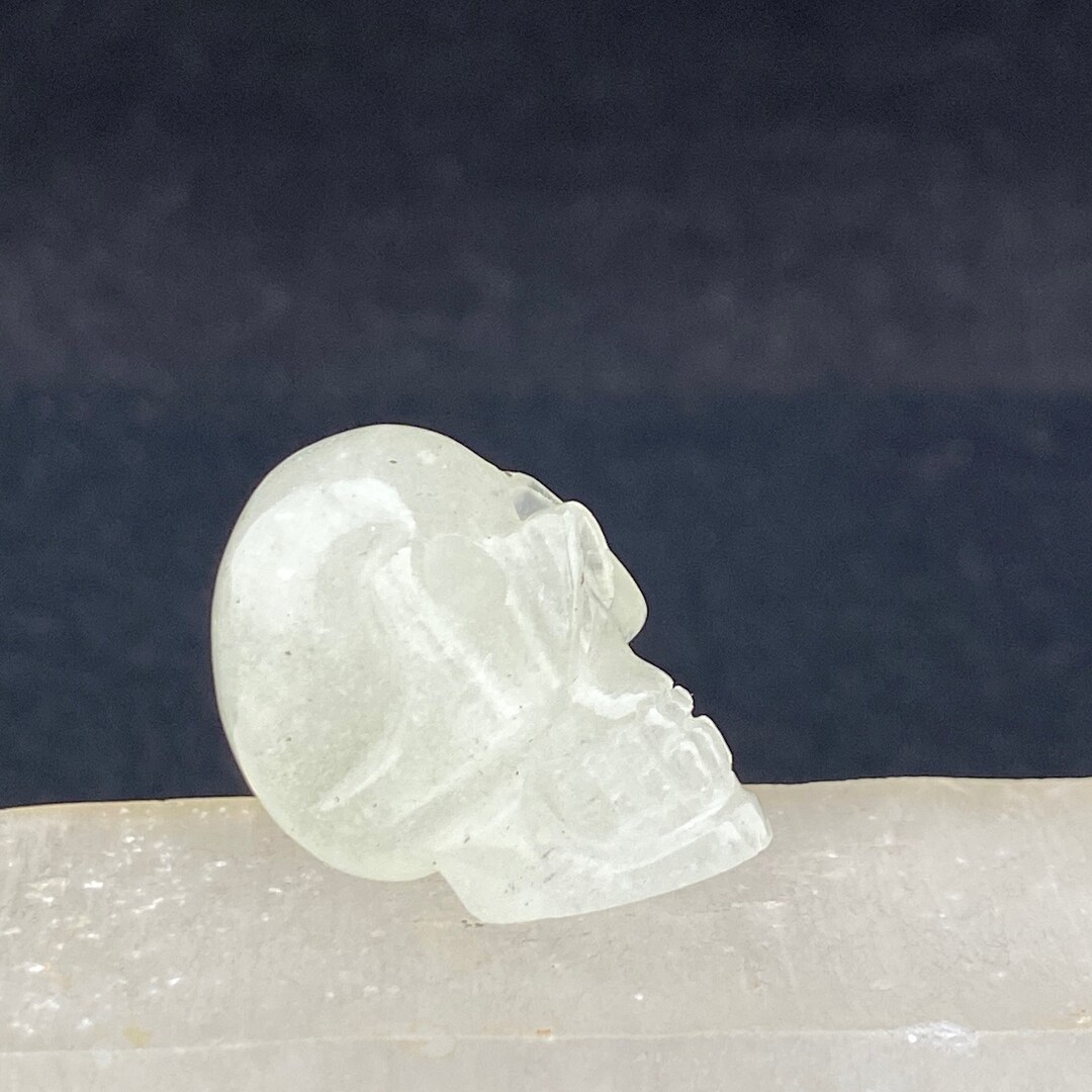A Libyan Desert Glass Skull: Totem / Talisman / Amulet / Figurine T-11 ...