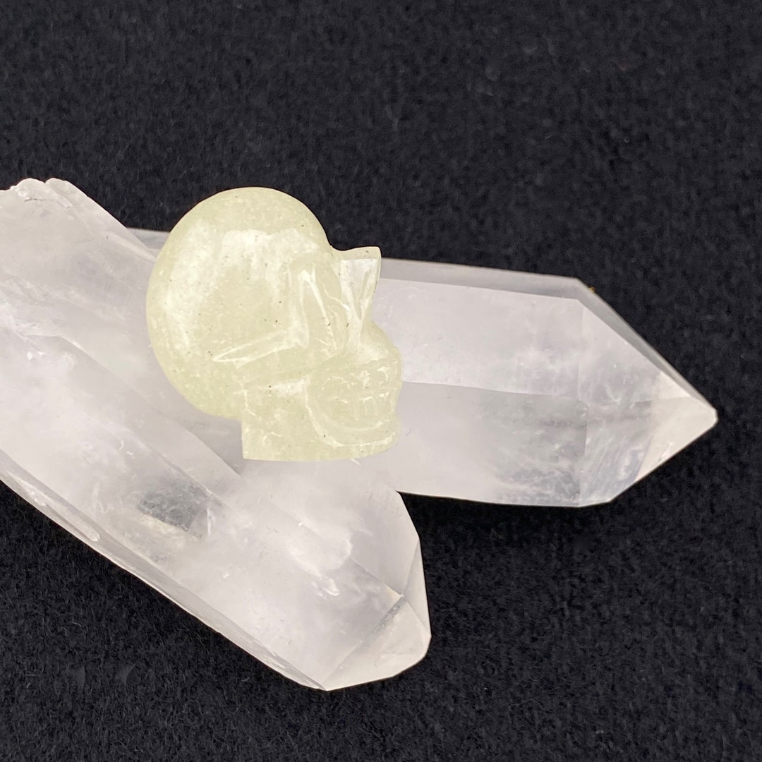 A Libyan Desert Glass Skull: Totem / Talisman / Amulet / Figurine (T-12 ...