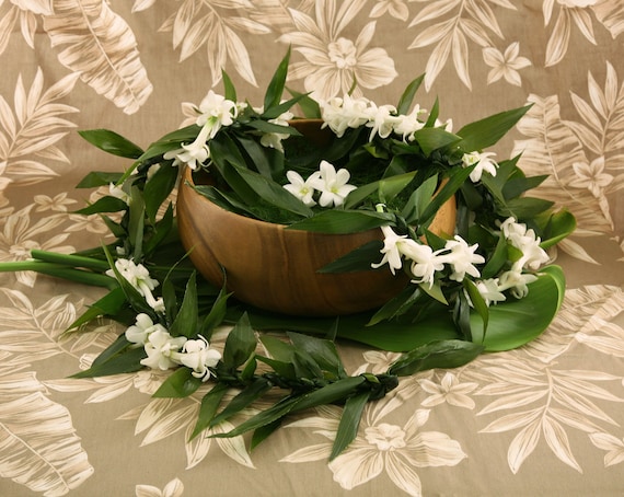 Hawaiian Leis For Men