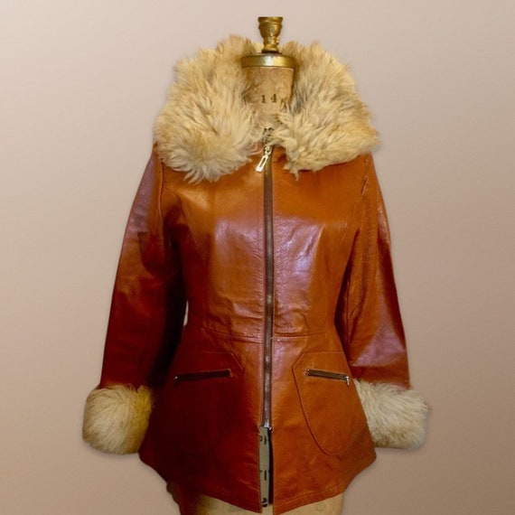 70s Short Leather Shearling Jacket, 1970s Fit and Fla… - Gem