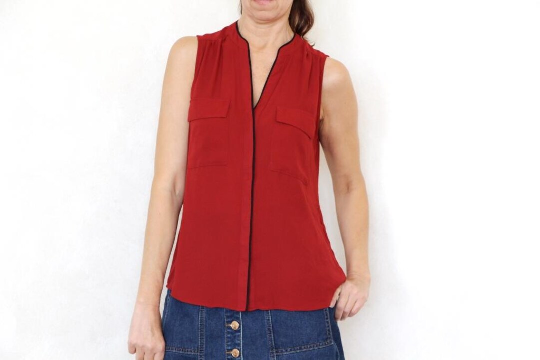 90s V-neck Sleeveless Blouse With Hidden Buttons, Vintage Loose-fitting ...