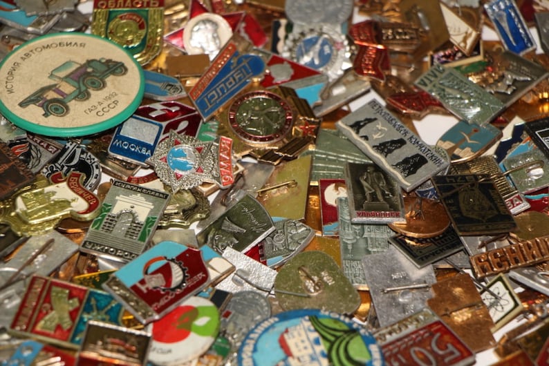 Mystery Box of 20 Vintage Enamel Metal Pins Surprise Buttons | Etsy