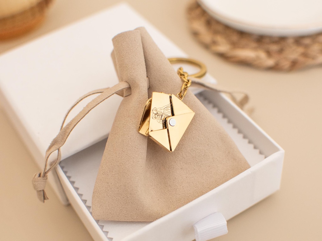 Personalized Envelope Keychain: Custom Photo Outline, Secret Message - Etsy