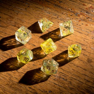 Dice RPG Set of 7 'spirit Of' Hornet Dice , Dungeons and Dragons ...