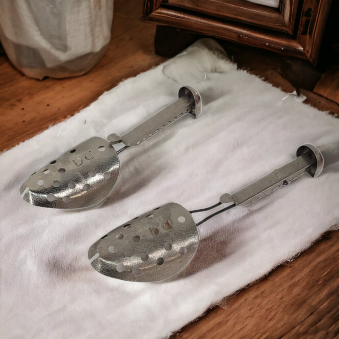 Metal Shoe Tree Pair Shoe Stretching Shaping Tools - Etsy