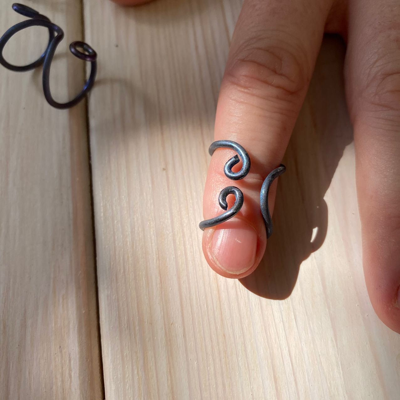 Titanium Arthritis ring splint blue and purple | Etsy