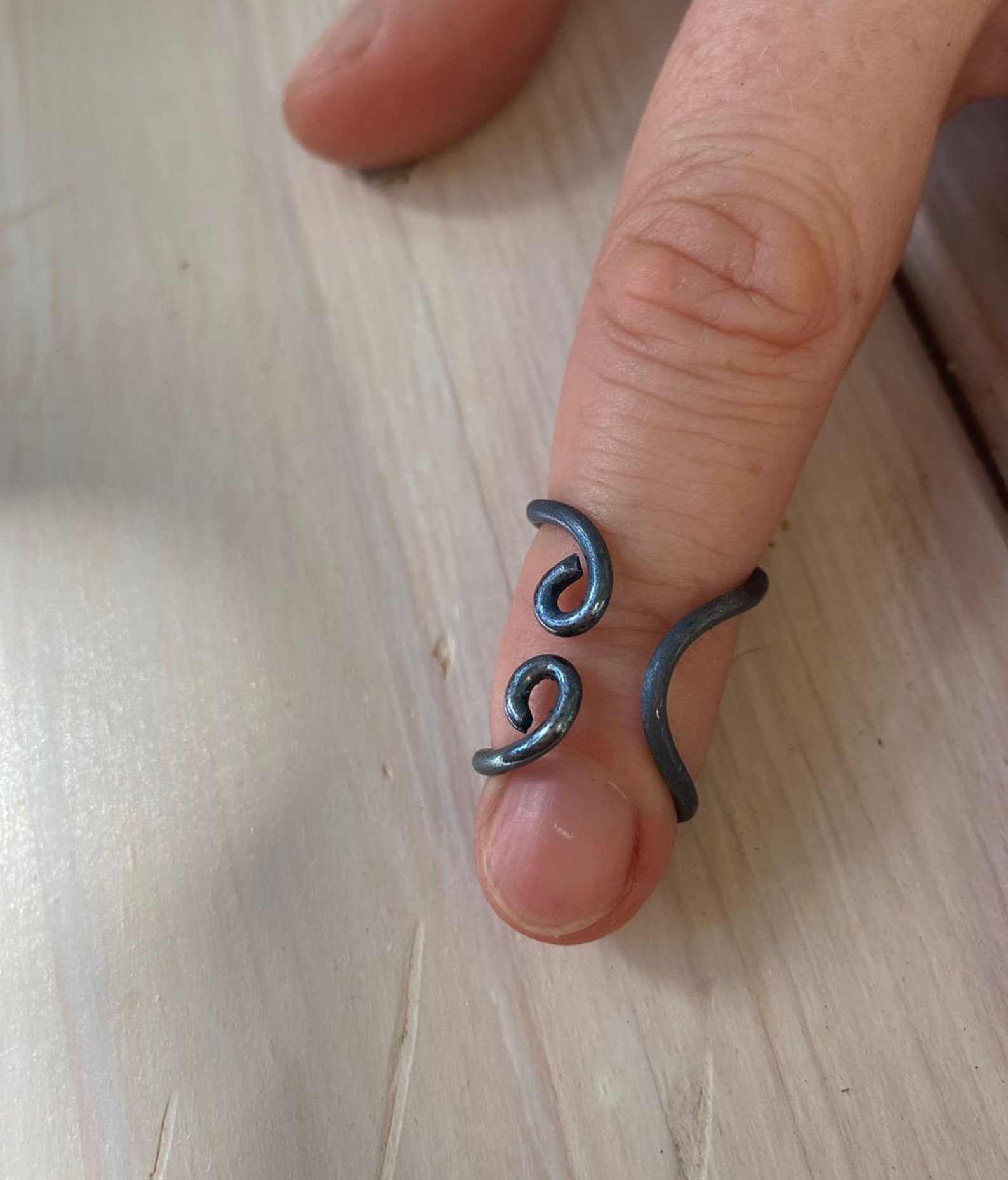 Titanium Arthritis ring splint blue and purple | Etsy