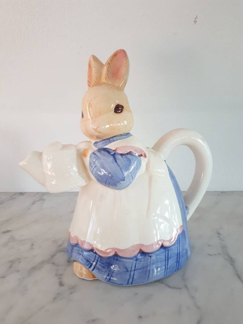Vintage Bunny Teapot RESERVED - Etsy