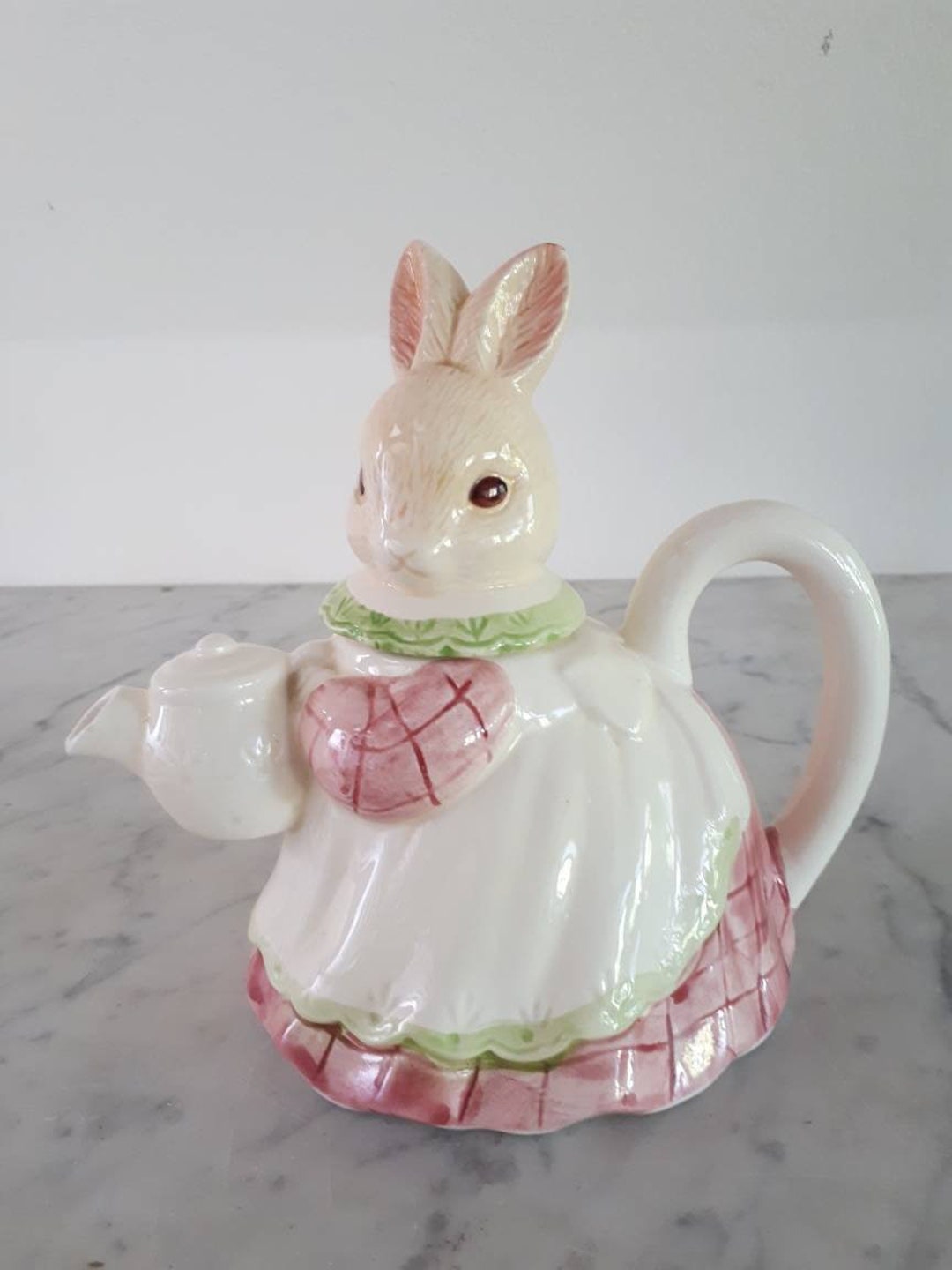 Vintage Bunny Teapot - Etsy