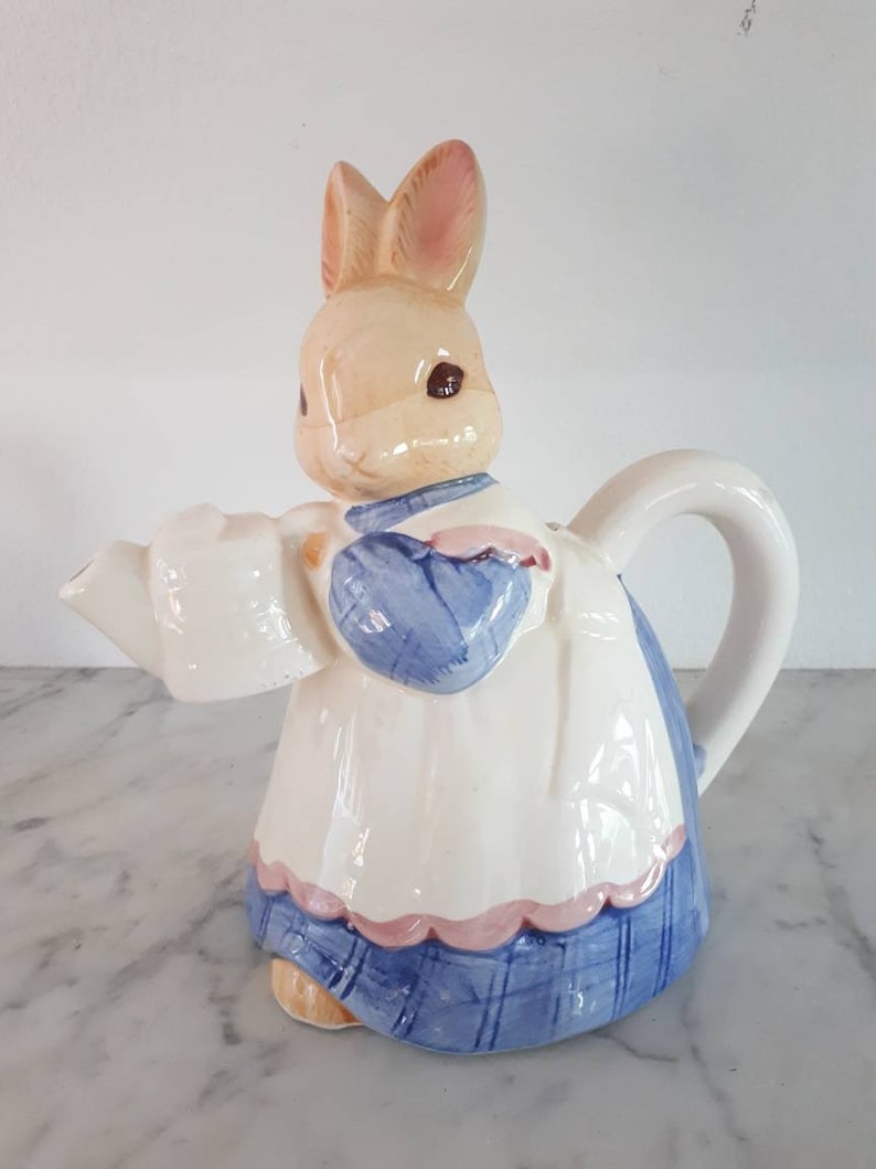 Vintage Bunny Teapot RESERVED - Etsy