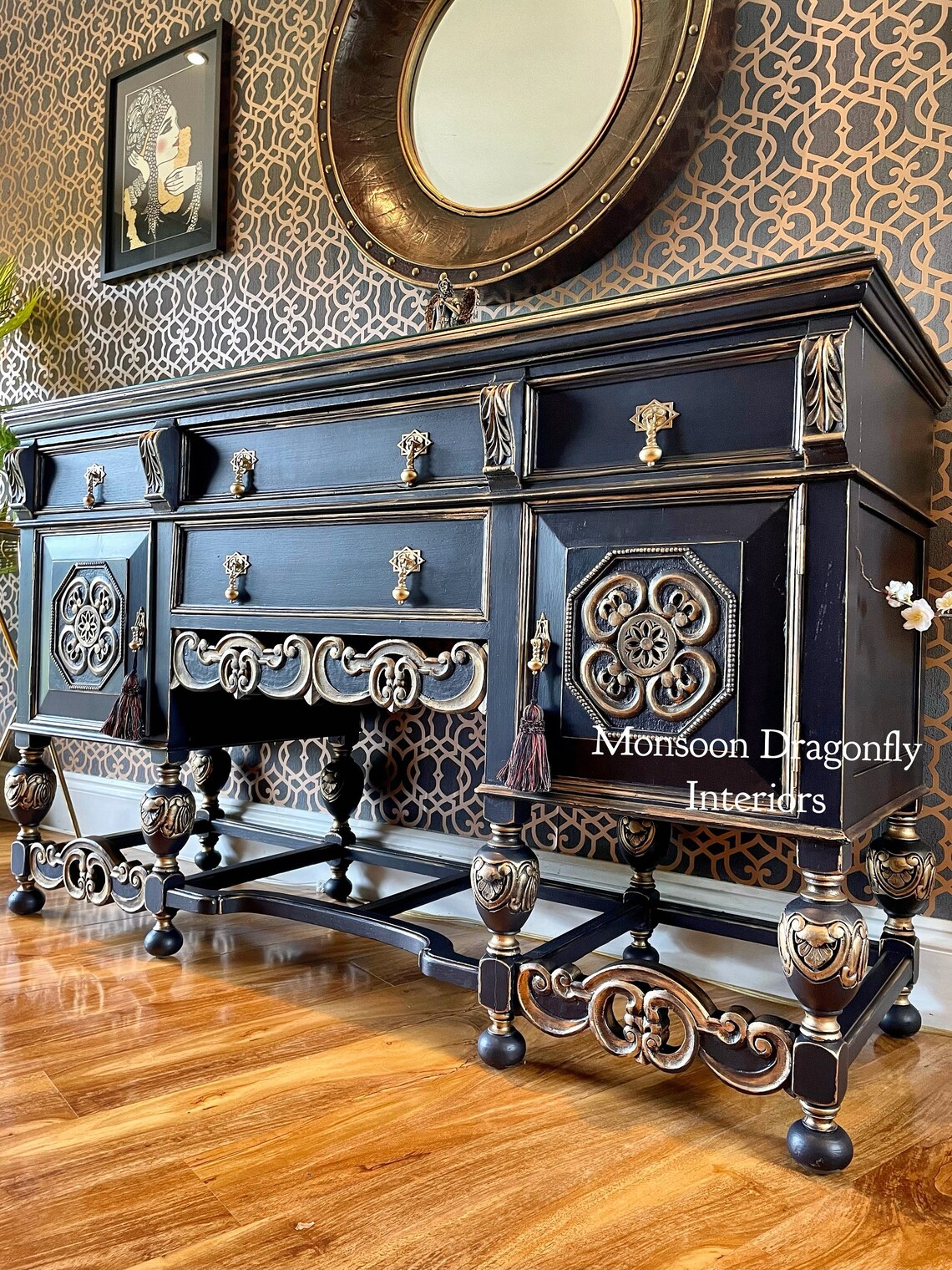Antique American Vanity Sideboard TV Unit Hand Painted in Black & Gold ...