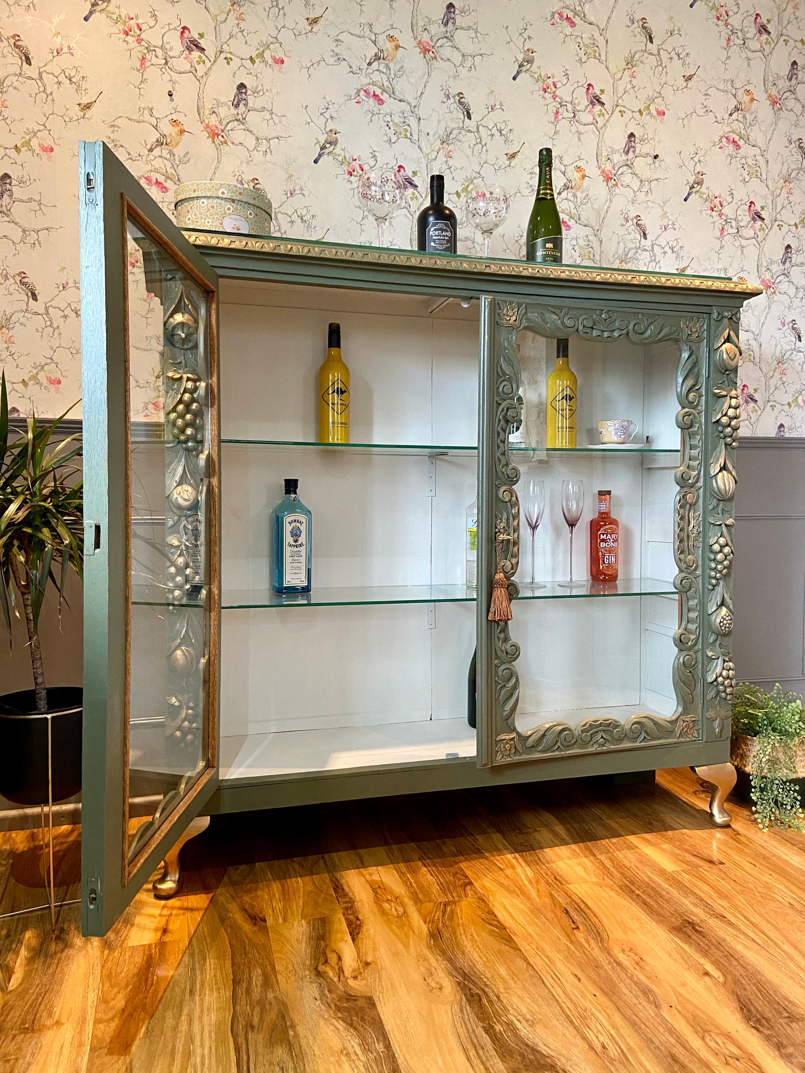 SOLD Vintage Hand Carved Drinks Cocktails Display Cabinet - Etsy