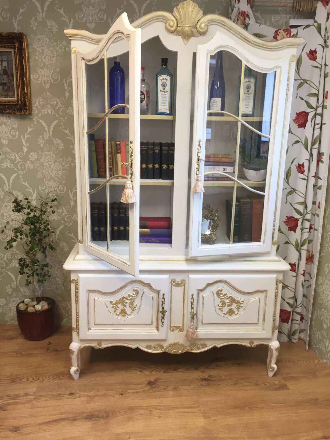 Shabby chic display shelves store