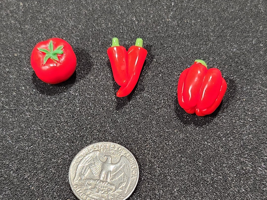 Miniature Plastic Peppers and Tomatoes, for Board Games and Dollhouses ...