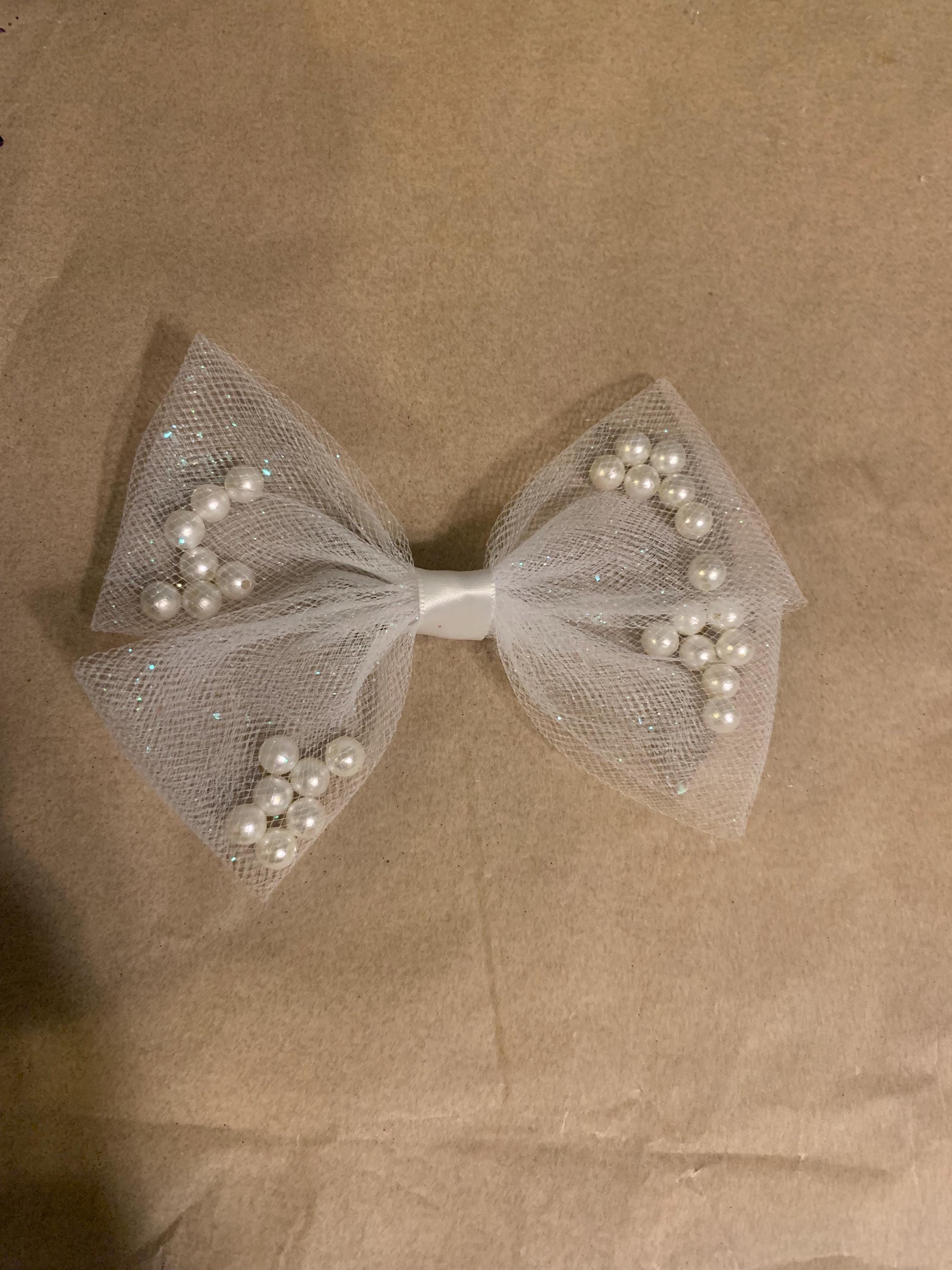 White Pearl Shaker Bow - Etsy