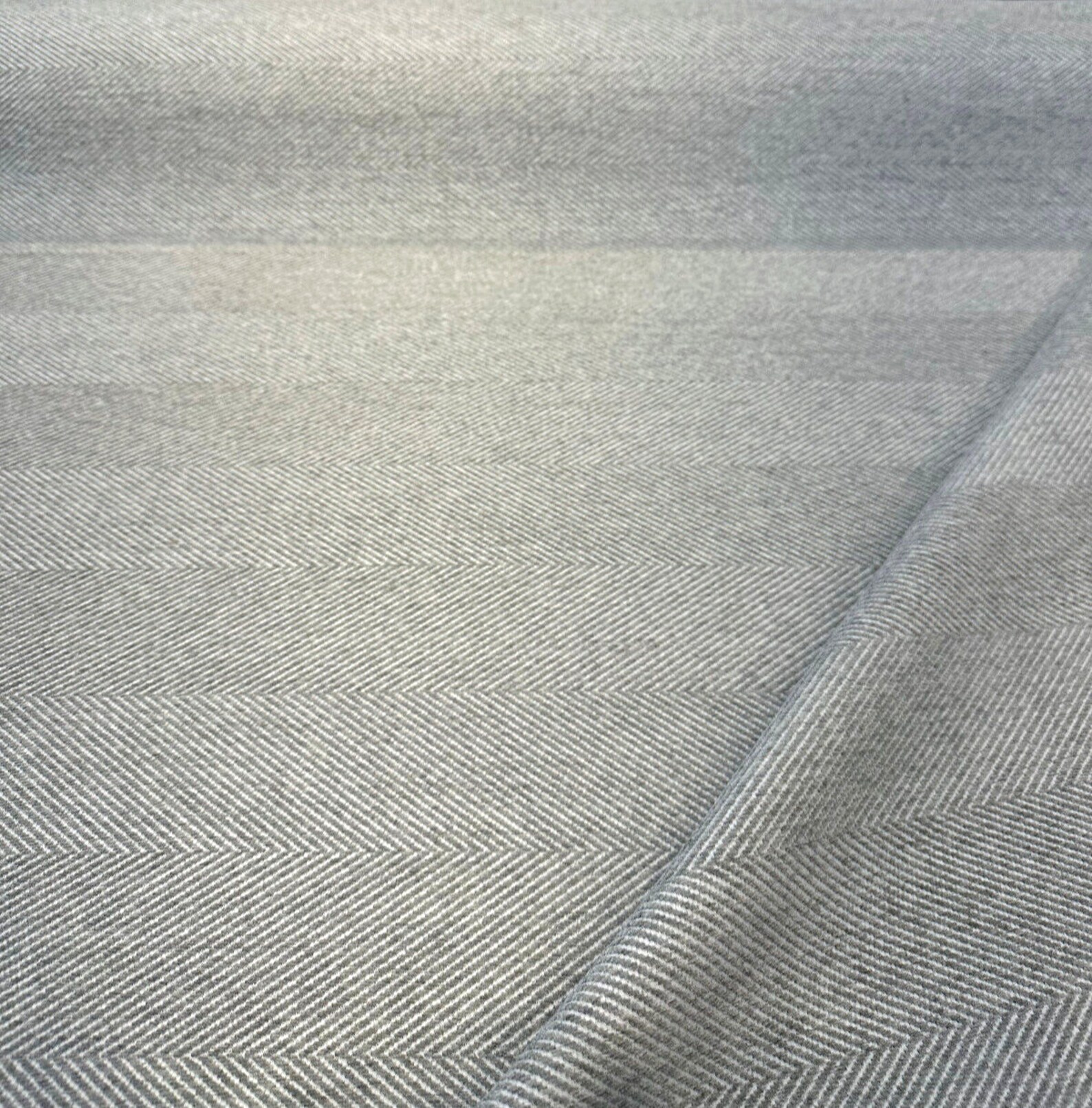 Sunbelievable Performance Chenille Cove Oyster Gray Upholstery Fabric ...