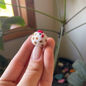 Needle Felted Micro Chicken, Needle Felted Animals, Tiny Chicken ...