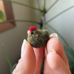 Needle Felted Micro Chicken, Needle Felted Animals, Tiny Chicken ...