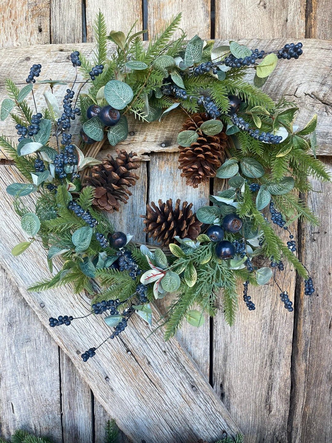 22" Christmas Wreath, Blueberry Eucalyptus Wreath, Christmas Natural ...