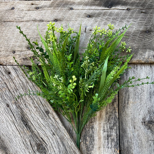 Mixed Greenery - Etsy