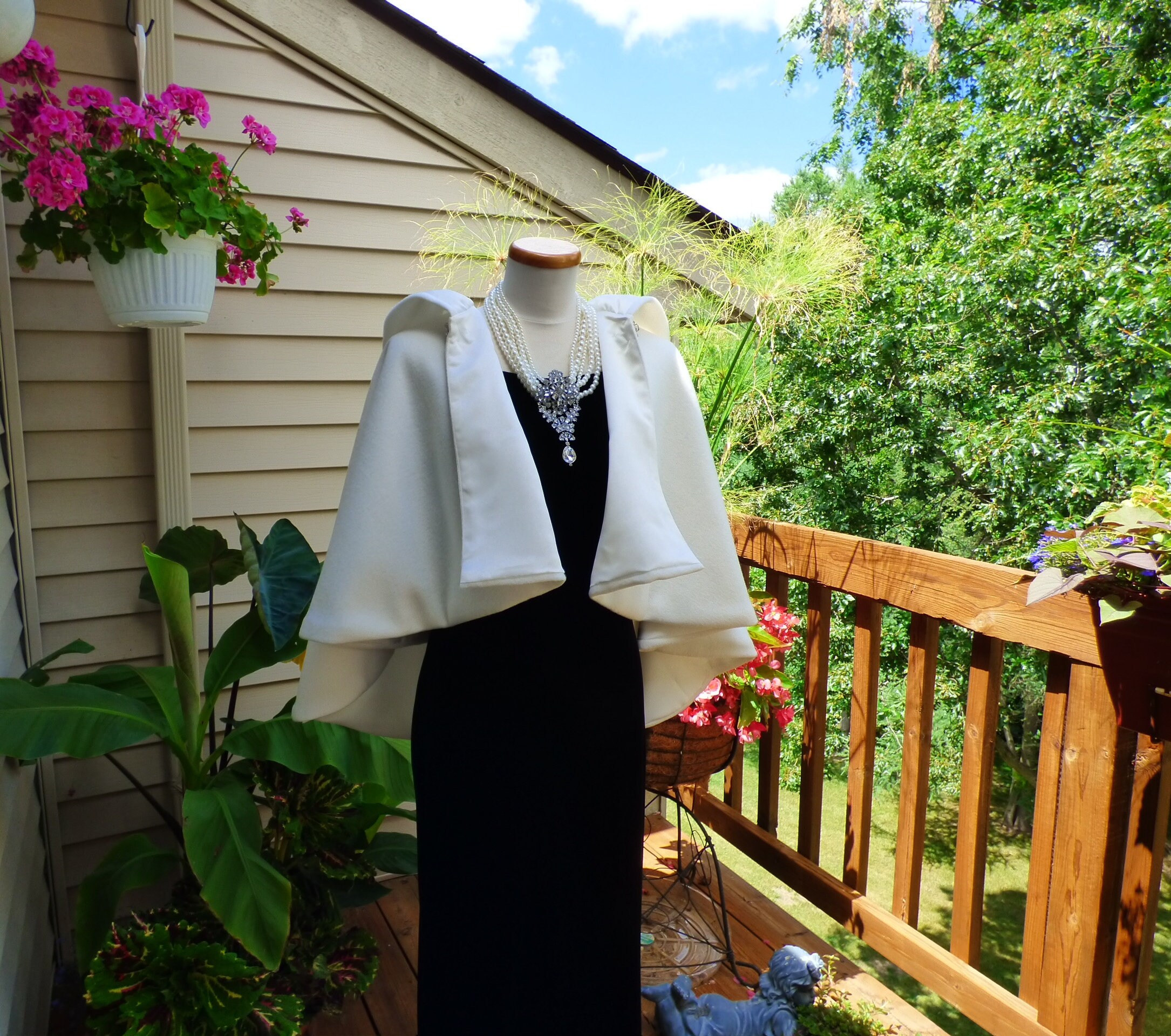 Short Hooded Bridal Cape High-low Wedding - Etsy