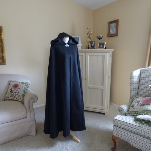 Long Bridal Cape With Train Hooded Wedding Cape Bridal Cape - Etsy