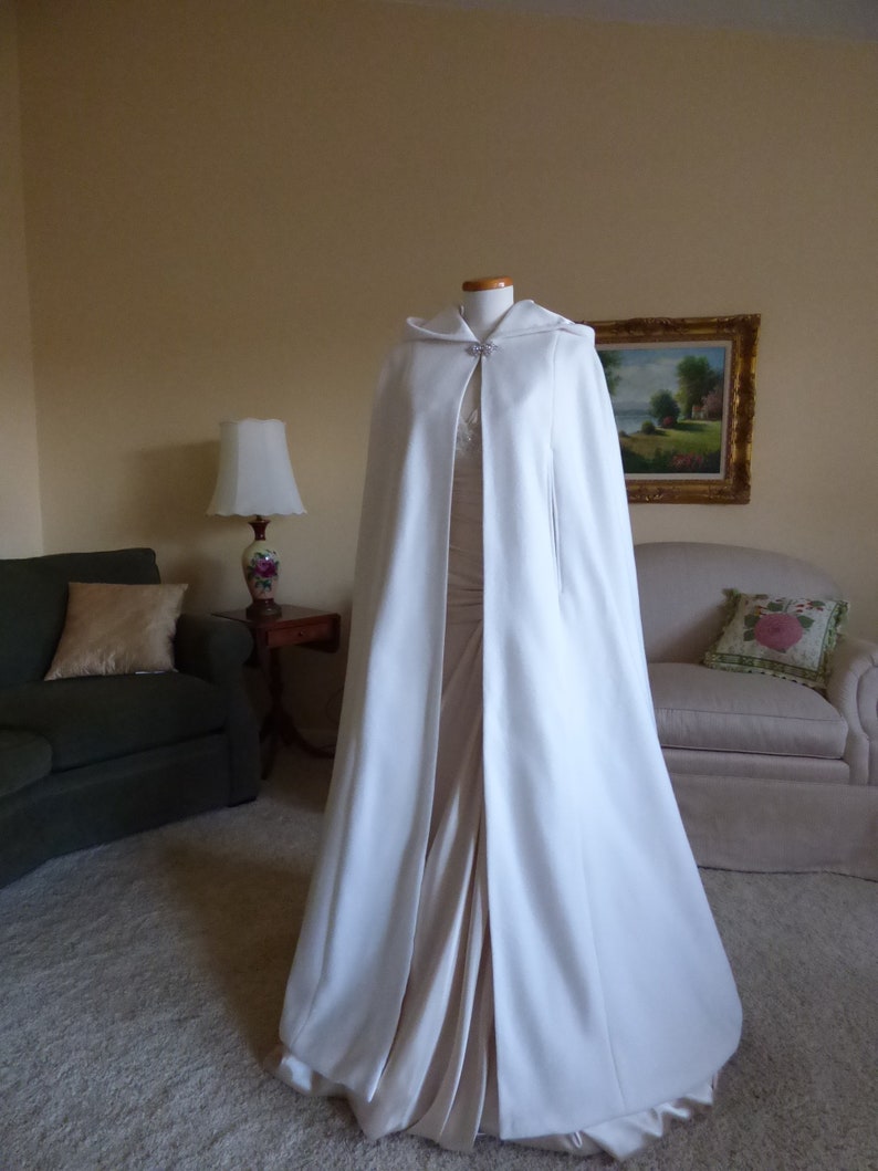 Bridal Cape Hooded Warm Wedding Cloak - Etsy Canada