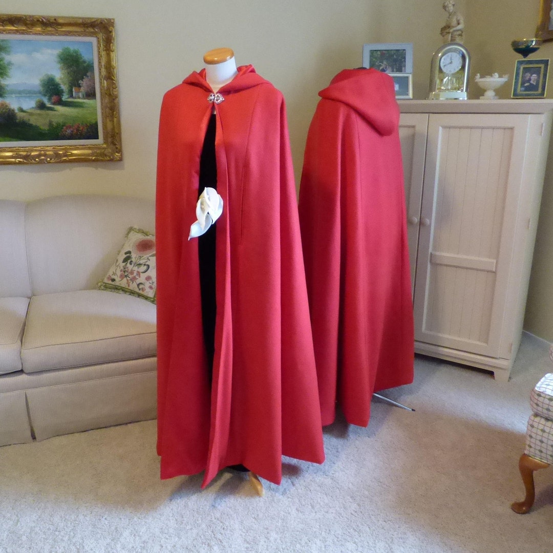 Red Hooded Long Bridal Cape Holiday Fleece Wedding Cape Cloak With Arm ...