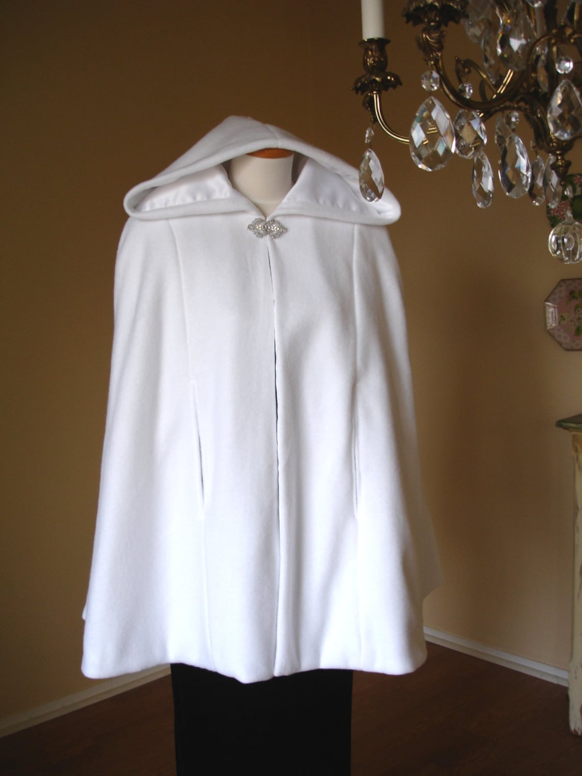 Hooded Bridal Cape Short Wedding Cloak - Etsy