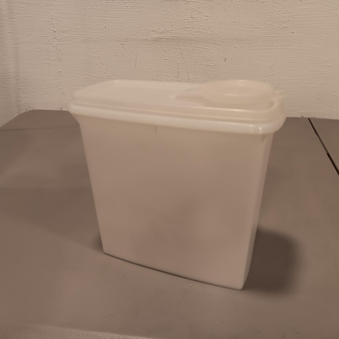 Vintage 1980s Tupperware Cereal Keeper 469-14 - Etsy