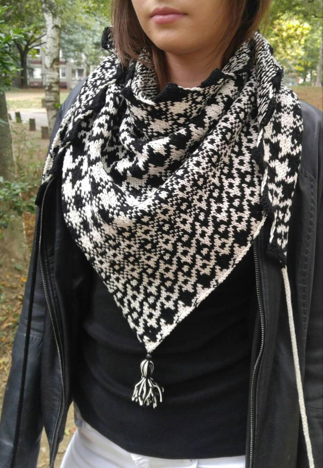 Houndstooth Shawl Knitting Pattern Fair Isle Knit Shawl Triangular ...