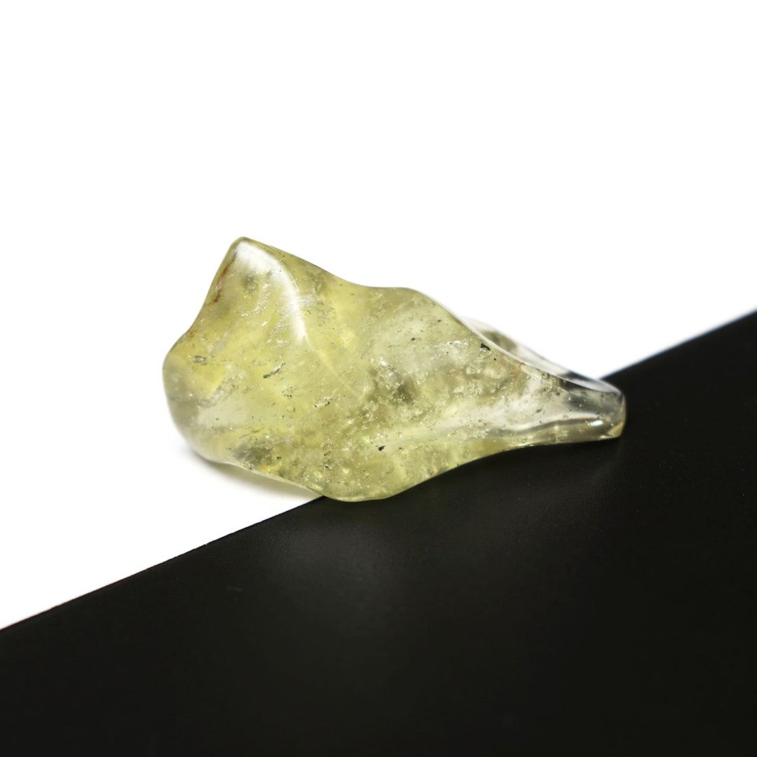 Libyan Desert Glass Smooth Organic Shape Loose Gemstone, 16.5x32.5 Mm ...