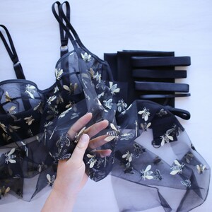 Bees on Black Bra Kit | Black Beauty Bra - Etsy