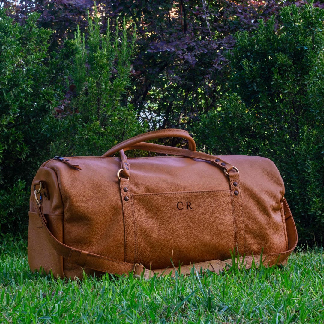 This Handmade Leather Duffle Bag is the Perfect Gift for Anyone Who ...
