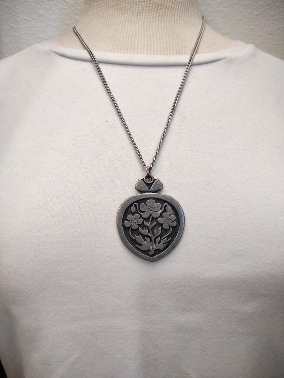 vintage pewter necklace - Gem