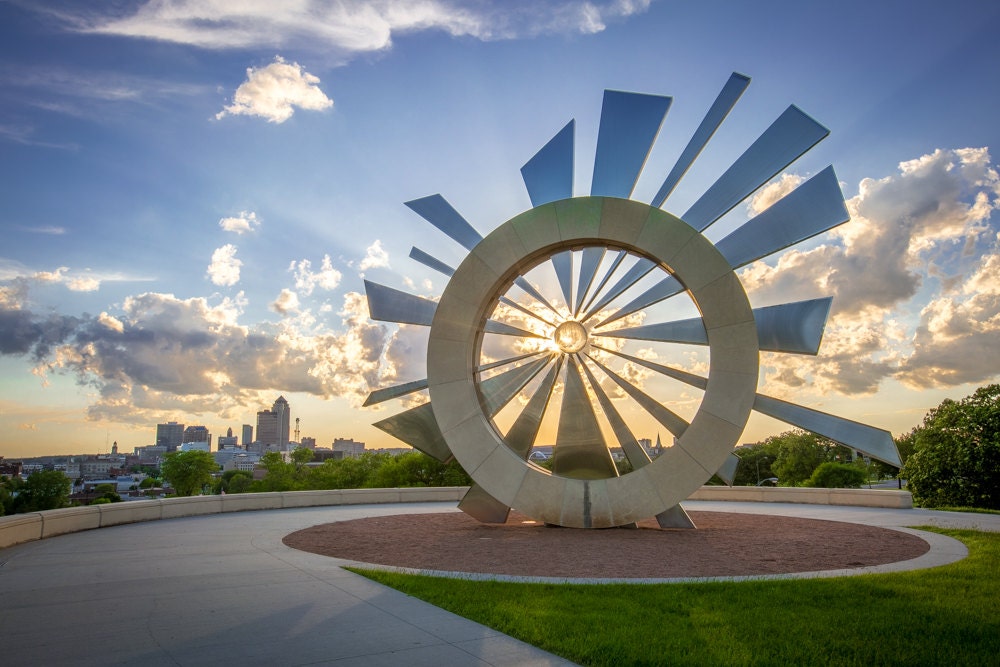 Sunset Cityscape of the Des Moines Skyline - Shattering Silence Art ...