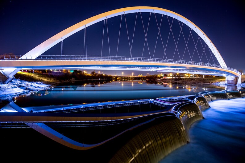 Iowa Women of Achievement Bridge - Des Moines Night Photo - Canvas ...