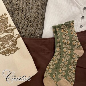 The Windy Cottage Curated Clothing Collection // Vintage Thrift Dark ...