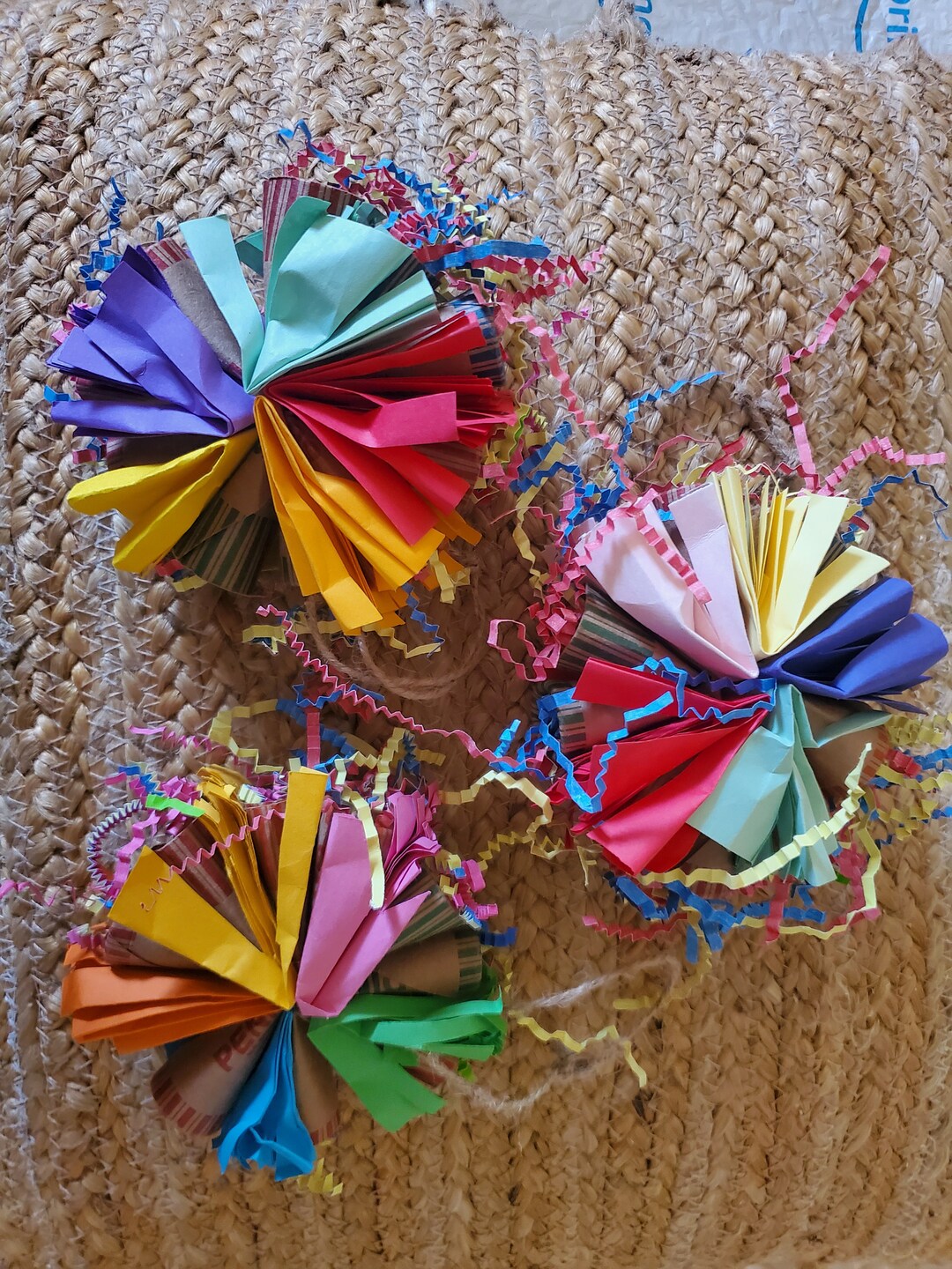 Set of 3 Paper Pinwheels Bundle Shredding Fun Parrot Bird Toys - Etsy
