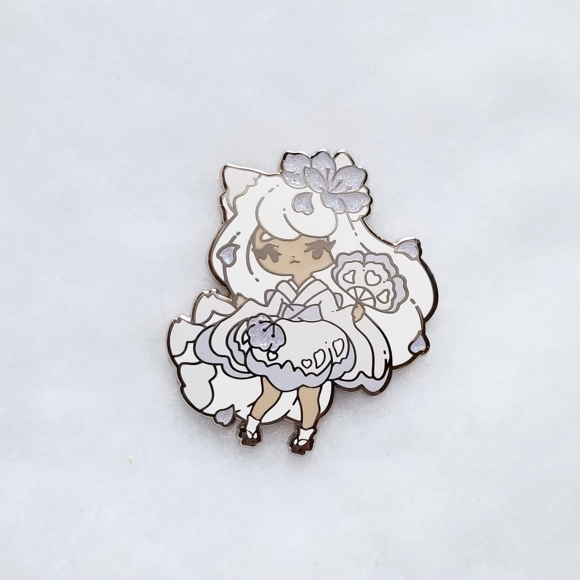 Winter Kitsune Pin - Limited Edition - Etsy