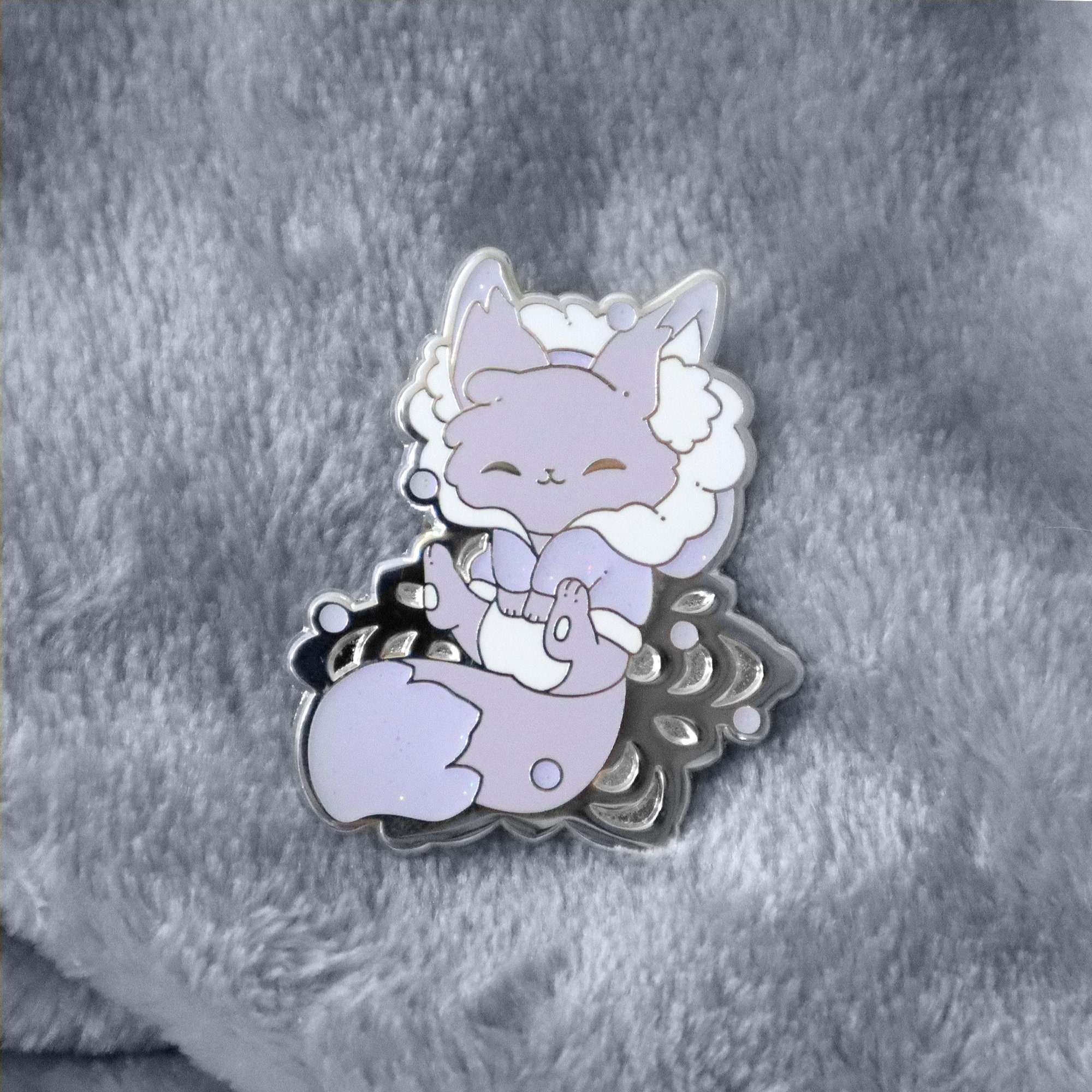 Snow Fox Pins - Limited Edition - Etsy