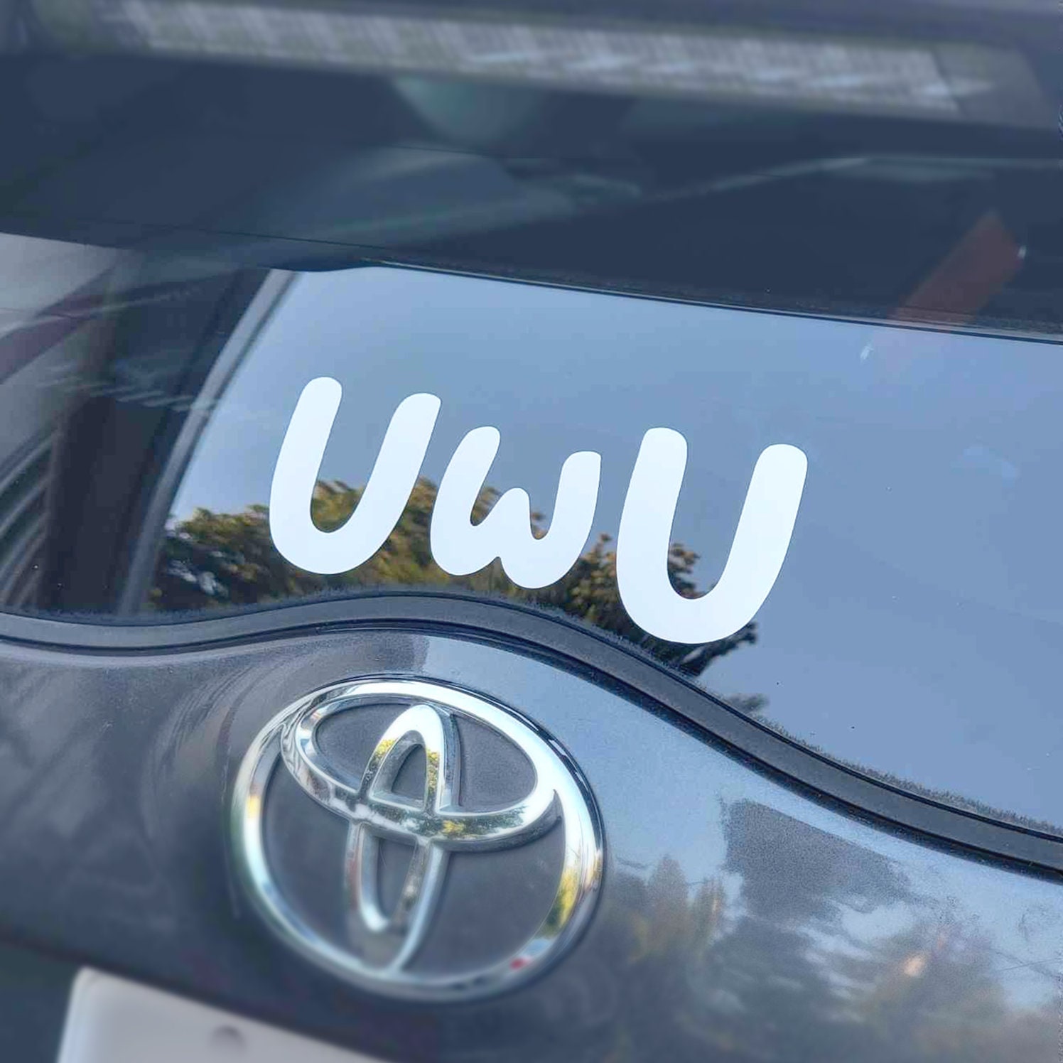 Uwu Vinyl Decal ~ Cute & Kawaii Anime Gamer Transfer Sticker for Your ...