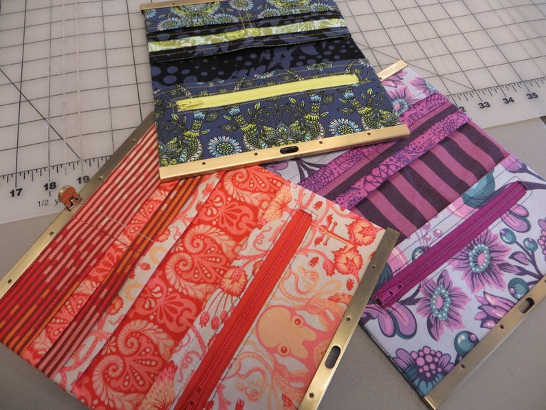 Diva Frame Wallet Pattern by Sew Many Creations 223 | Etsy