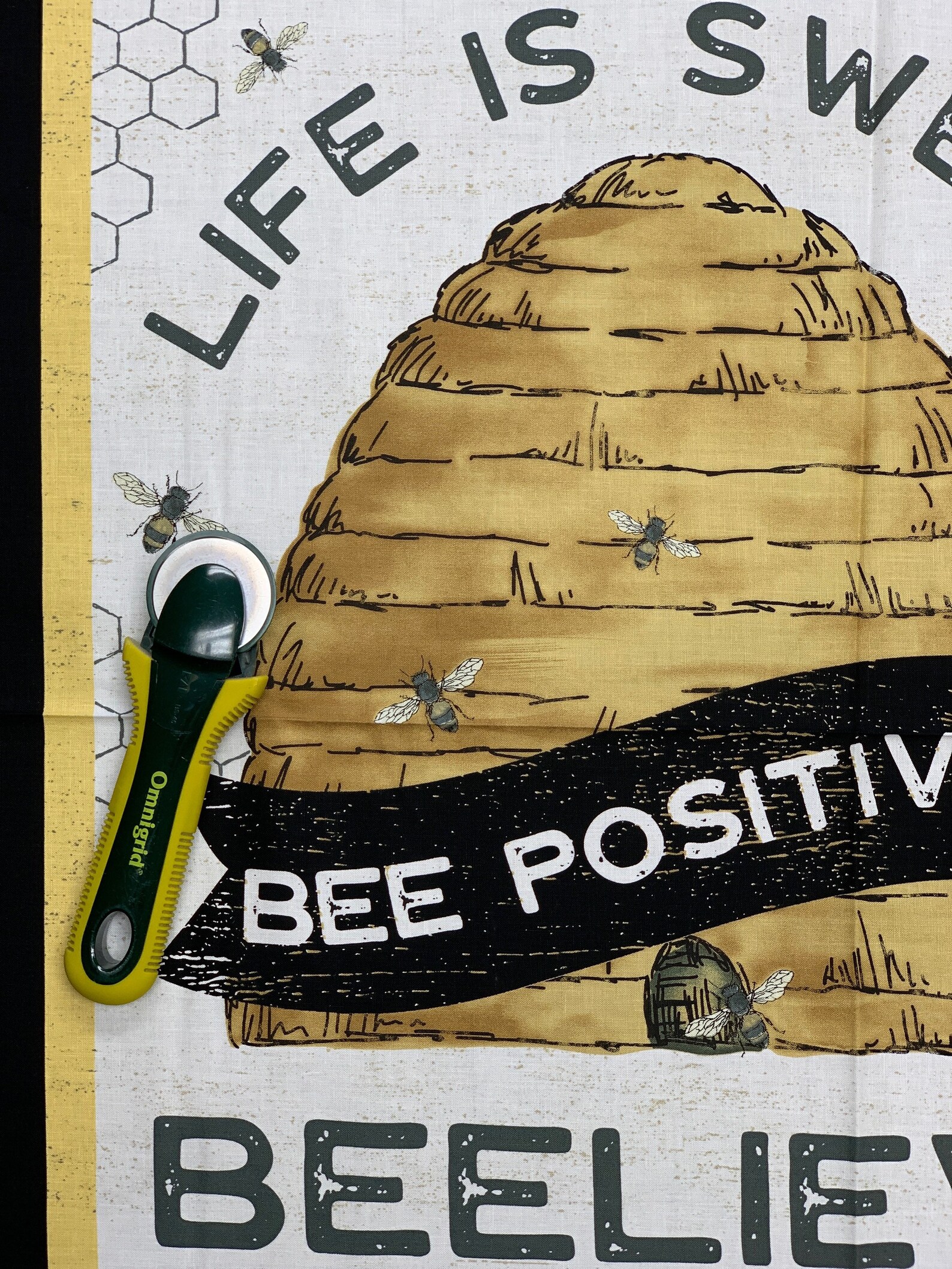Bee's Life Beehive 24" Fabric Panel // Riley Blake P10105 - Etsy