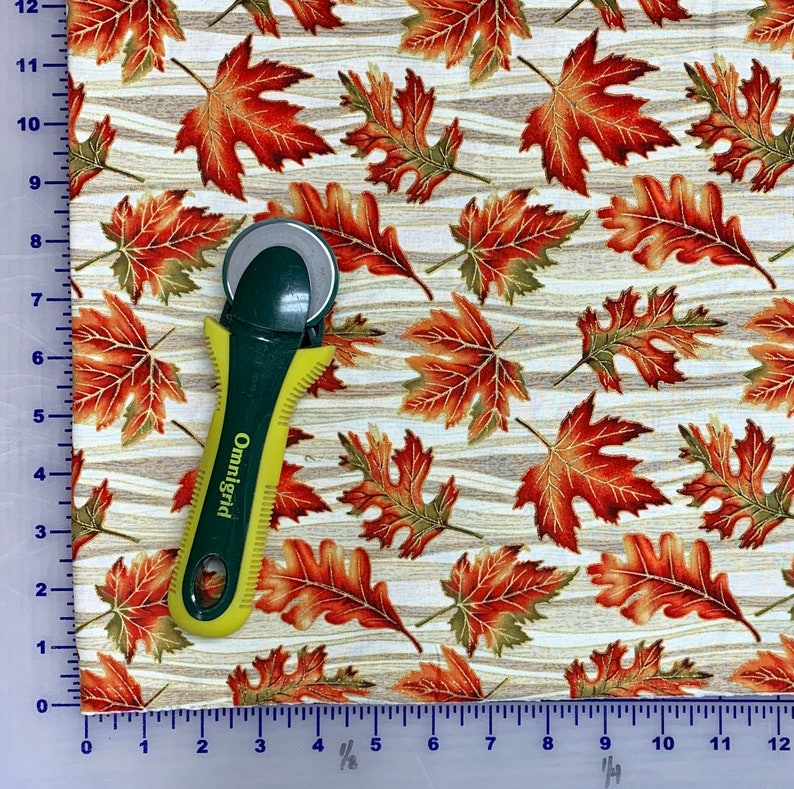 Autumn Leaves Wave Leaf Fabric // Benartex by the Half Yard | Etsy Autumn Leaves Wave Leaf Fabric // Benartex by the Half Yard | Etsy