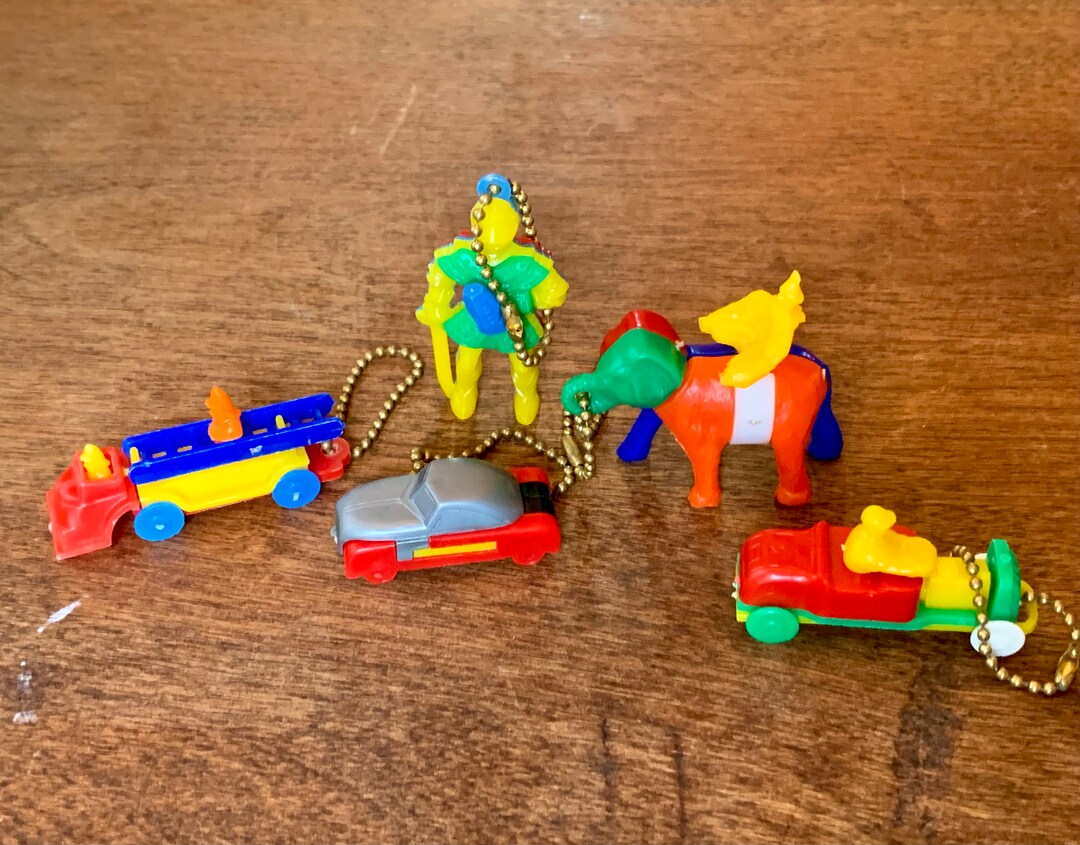 Vintage 50s Plastic Puzzle Keychains - Etsy