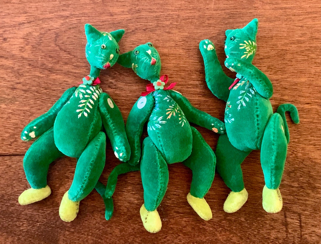 Green Velvet Cats - Etsy