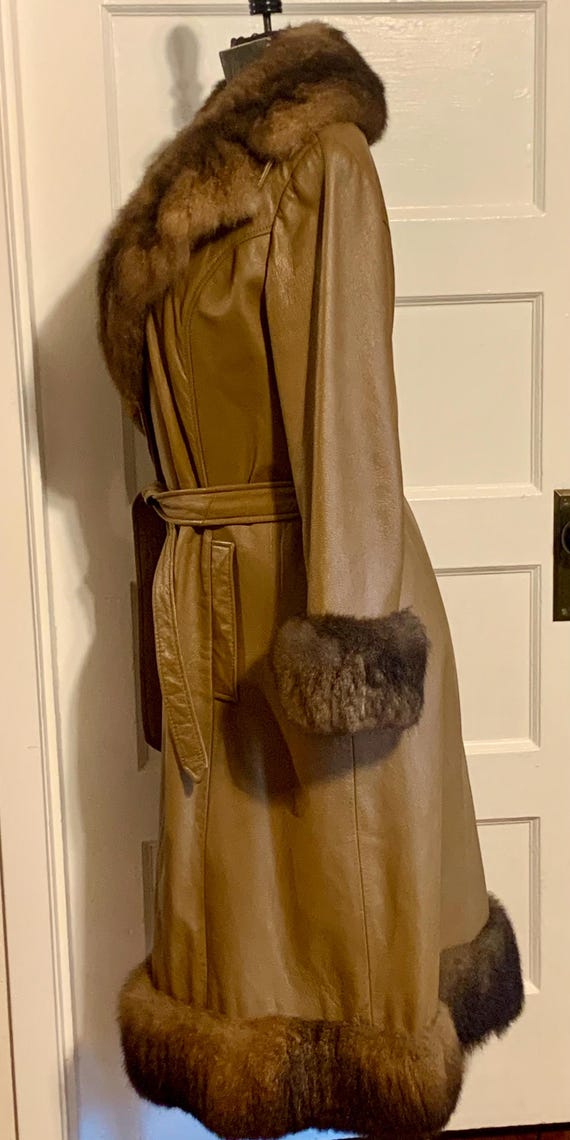 Vintage 1970s Leather Coat With Fur Trim - Gem